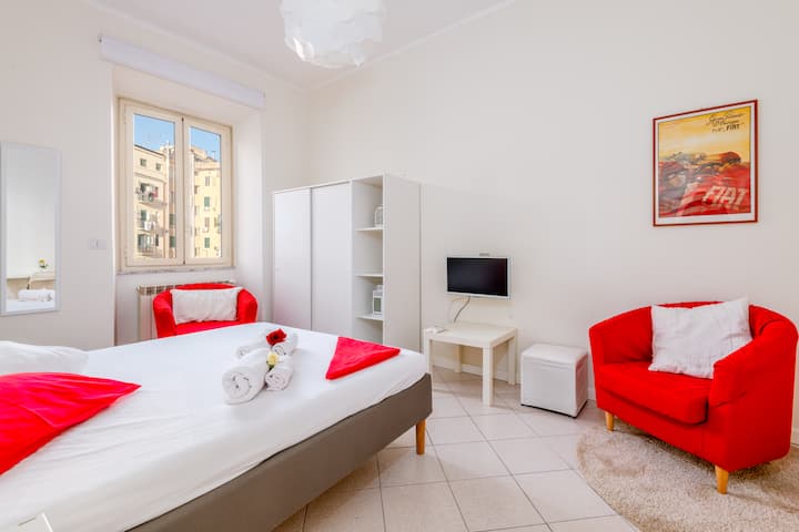 Domusaurea 2 Apartments Near The Colosseum - Roma