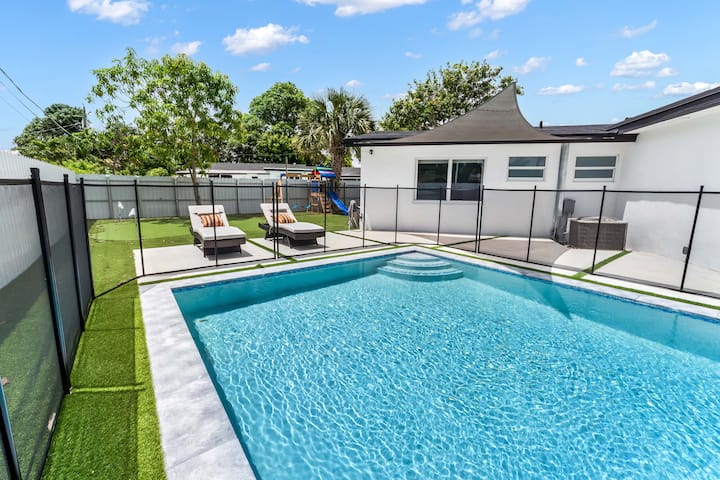 Lauderdale Manors Chalet-5 Bedrooms 3baths - Fort Lauderdale, FL