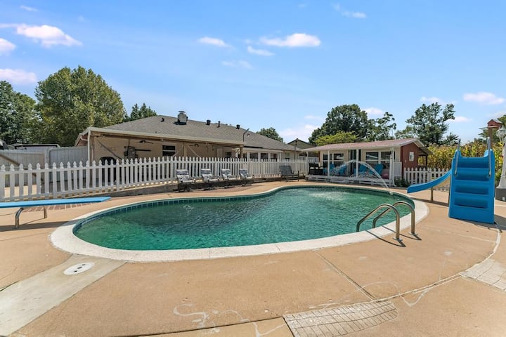 3-bedroom Family Home, Pool, And Close To Trails - Rogers, AR