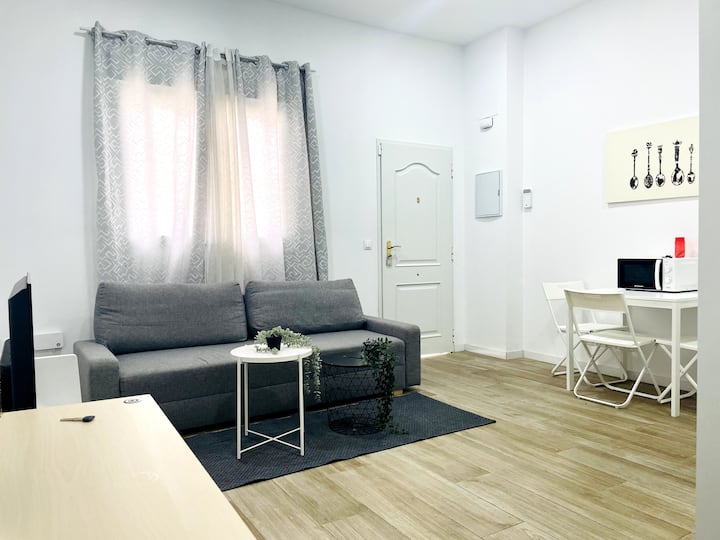 Apartamento 8 Pax Madrid - Velilla de San Antonio