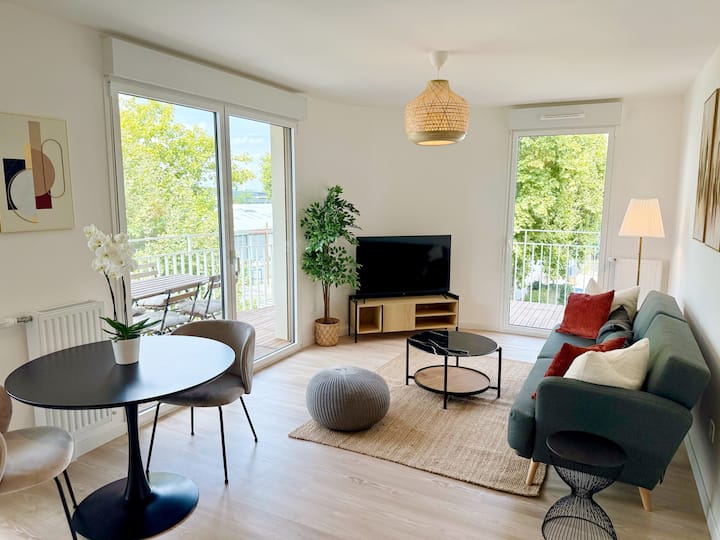 T2 Moderne Avec Balcon + Parking - 15 Min De Paris - Villeneuve-la-Garenne