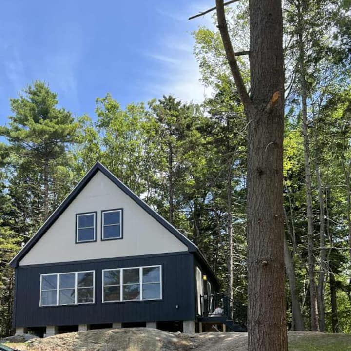 Woodfall Cottage - Portland, ME