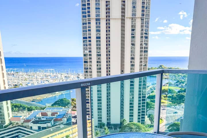 Enjoy The Friday Fireworks!- Ocean & Harbor Views - O‘ahu, HI
