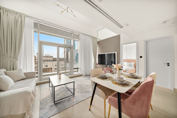 First Class | 2br | Modern Comfort In The City - Dubai