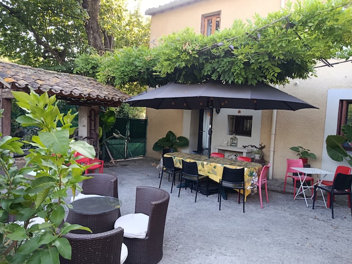 Chambre Familiale Rdc
"Le Jardin" - Valence