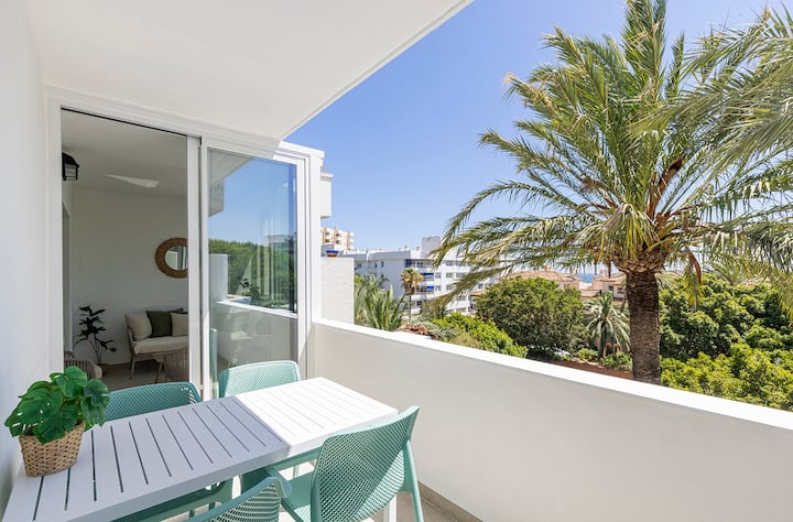 Stylish Estepona Apartment – Walk To Marina&beach - Estepona
