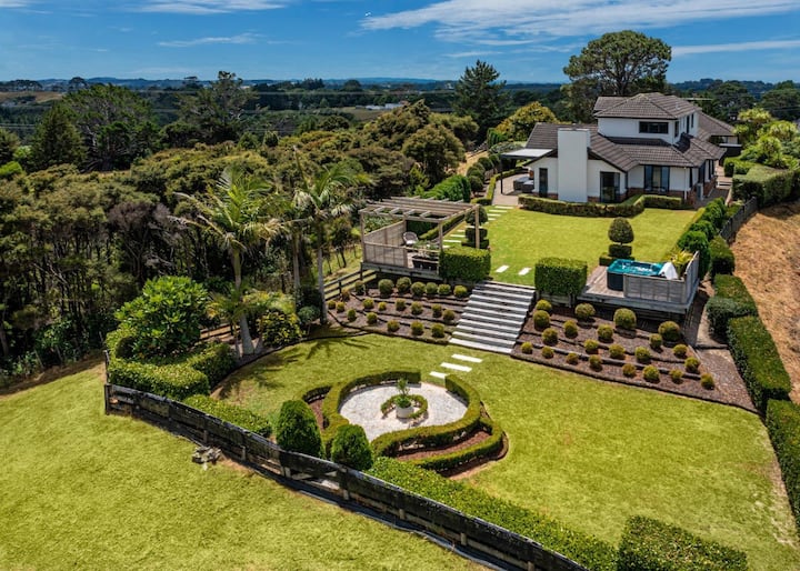 Main House + Unit : Pre Launch Special : 20% Disc - Auckland
