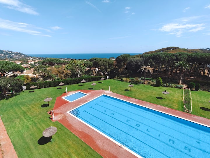 Calella Sea View Apt | Pool • Terrace • Tennis - Palafrugell