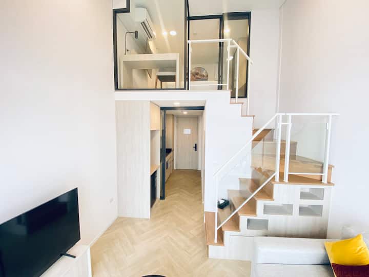 40 Sqm Loft Style - City Views & Modern Vibes - Bangkok