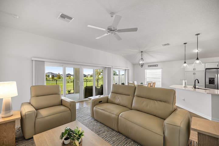 Spacious 3br | King Bed, Golf Cart, The Villages - Wildwood, FL