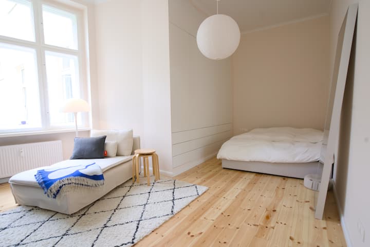 Sanierte Altbau Wohnung - Berlim