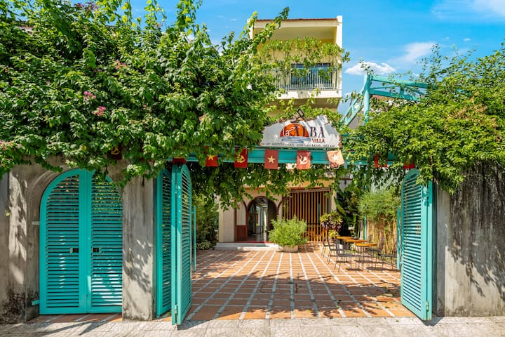 Near Beach L Double Room W/ Balcony L Pool And A/c - Vietnam