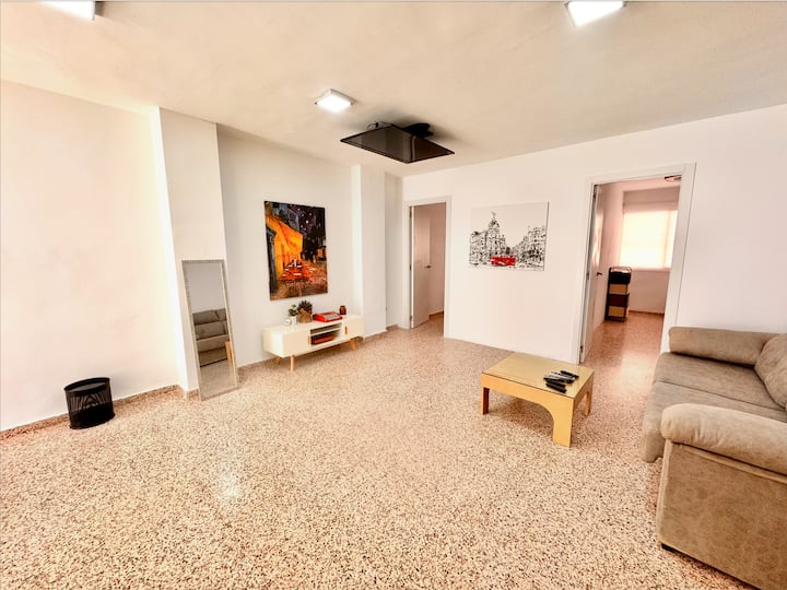 Cozy Apartment Nxt Train Station - Alicante