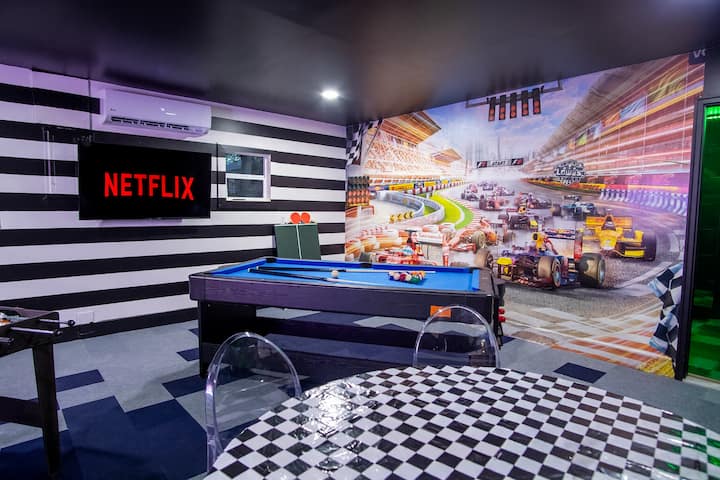 Game Room|hottub|gym|theater|pet-friendly|sleeps14 - Greenwood, IN