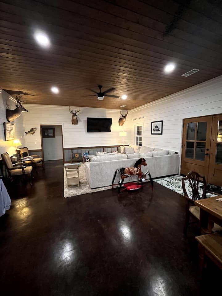 Barndo On Cook Drive - Starkville, MS