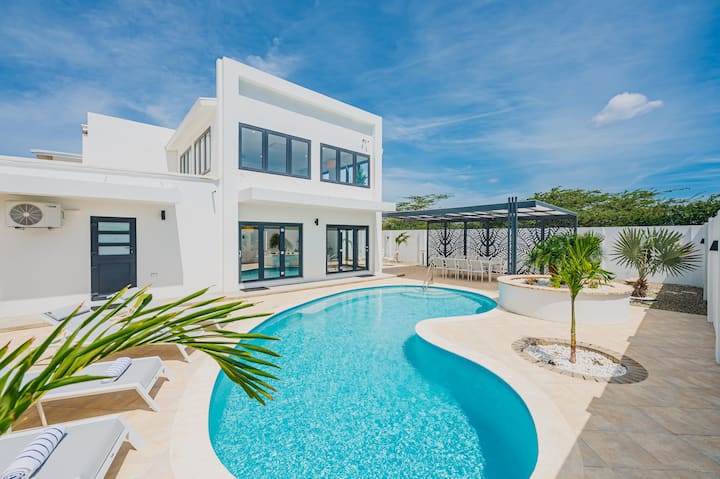 5br Villa W/ Pool & Patio | Casa Eloisa By Bocobay - Aruba