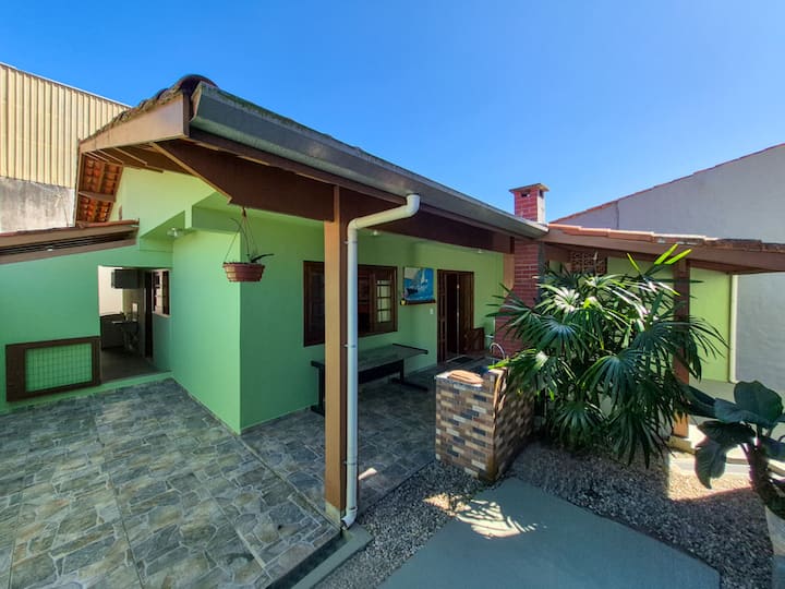 Casa Em Ubatuba | Perto De Praias E Do Centro - Ubatuba