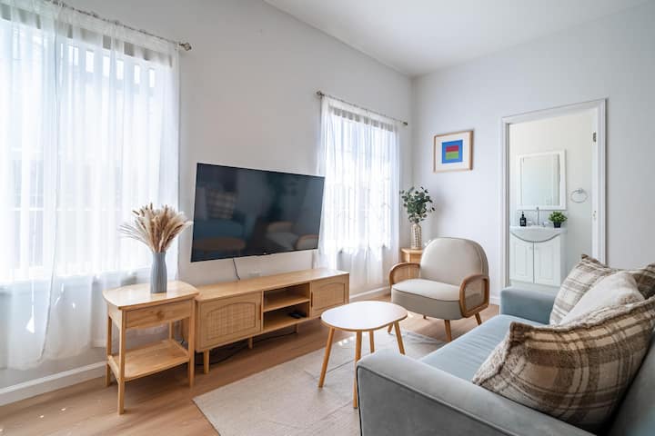 Cozy Designer 3br 7-mins To Oakland Airport - San Leandro, CA