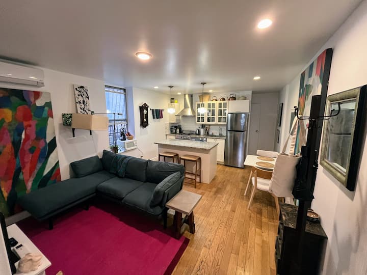 Bright & Peaceful Crown Heights - Queens, NY