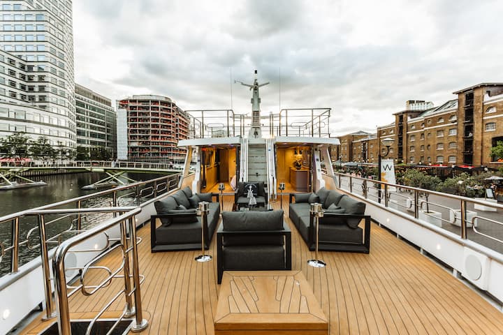 The Canary Yacht - London