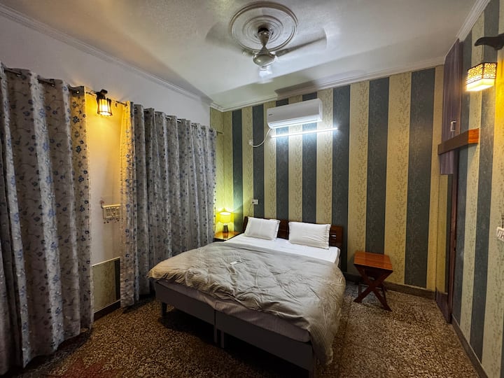 Cozy Retreat | Nearest Airport - Delhi, India