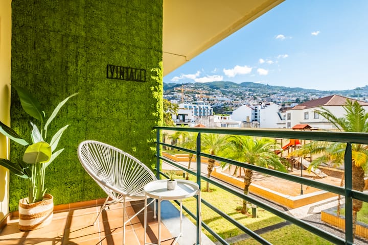Vintage - Funchal