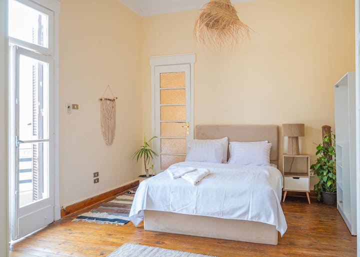 Central Cairo High Ceiling Apartment/ 2 Br + A/c - Cairo