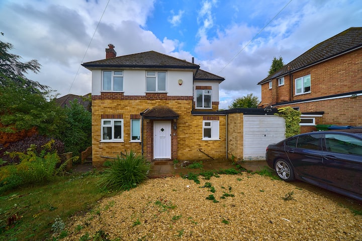 Contractor Stay 4br | Parking | Wi-fi | Wycombe - High Wycombe