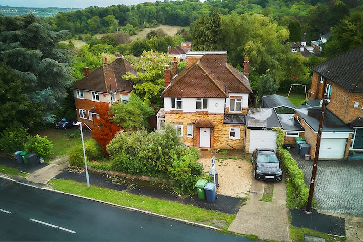 Business Stay, Super King Beds, Parking, Fast Wifi - High Wycombe