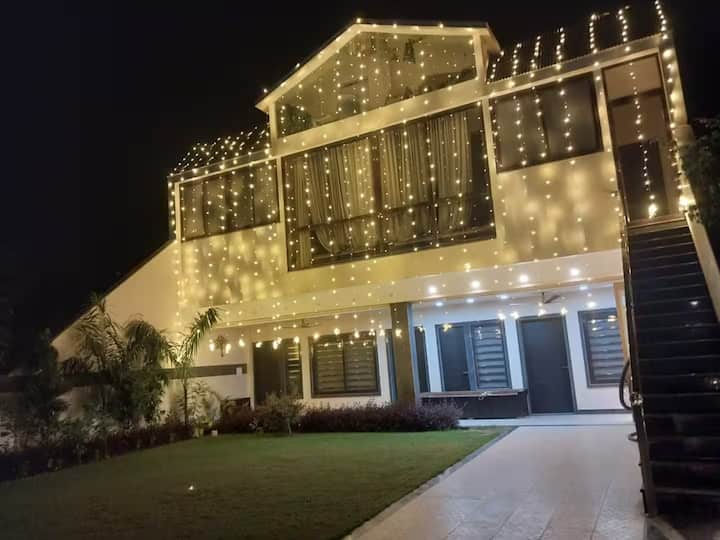 Mathura Bliss Resort Villa - Mathura