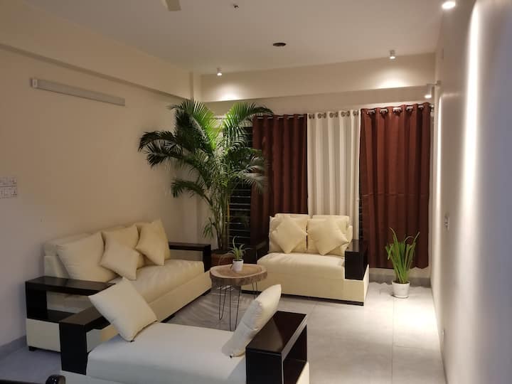 Gorgeous 3 Bedroom Ac Apartment At Basundhara R/a - Bangladesh
