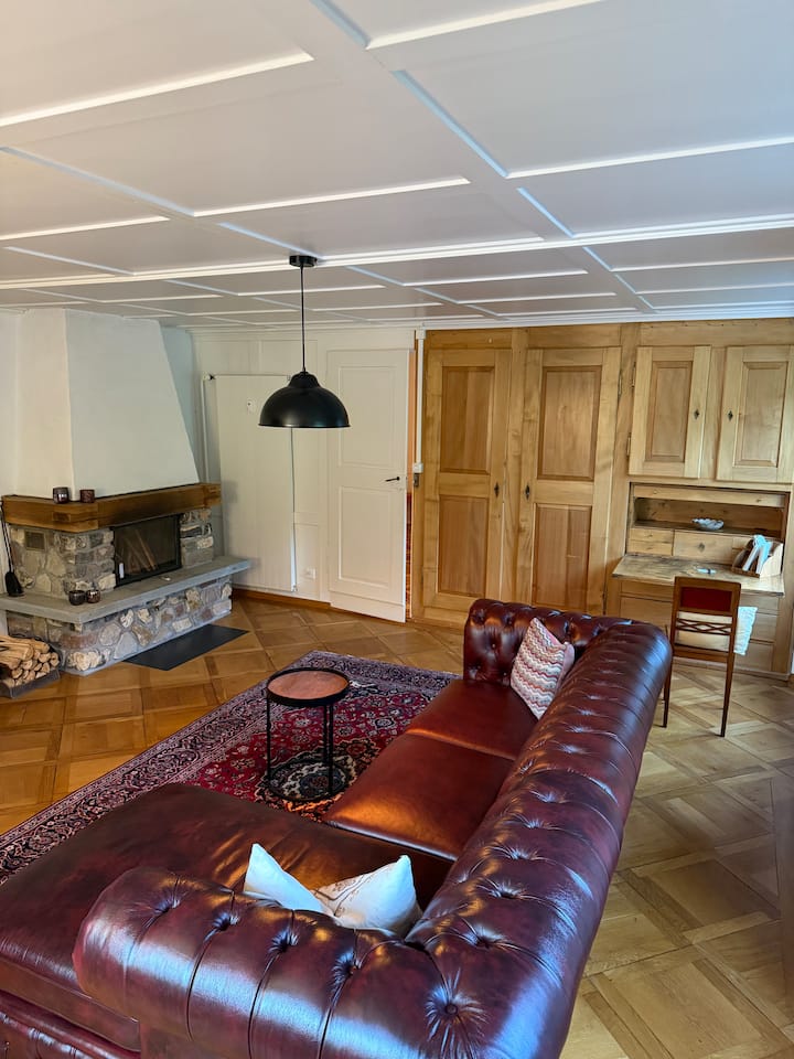 Grosszügige Ferienwohnung - Historisch & Stilvoll - Canton of Glarus