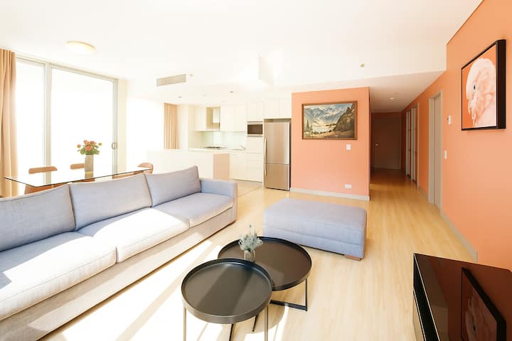 City Retreat Steps From Icc & Chinatown - Ryde