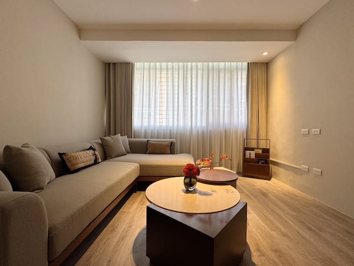 捷運東門站/東門市場/獨立4房4衛+客廳廚房 - Taipei