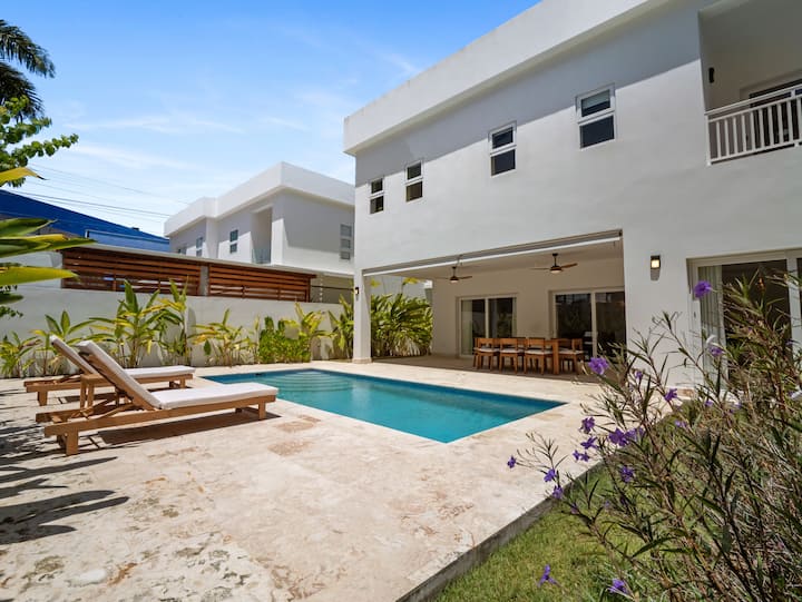 Cabarete Paradise Villa With Private Pool & Beach - カバレテ