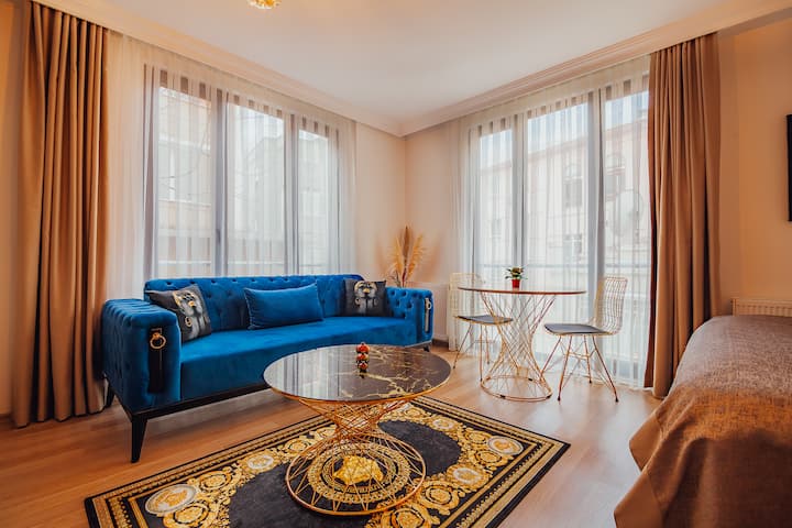 5 Br 5 Bth Full Building - İstanbul