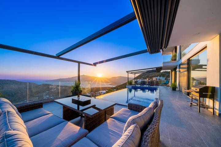 Exclusive Sea View Pool 3br Villa In Kalkan - Türkiye