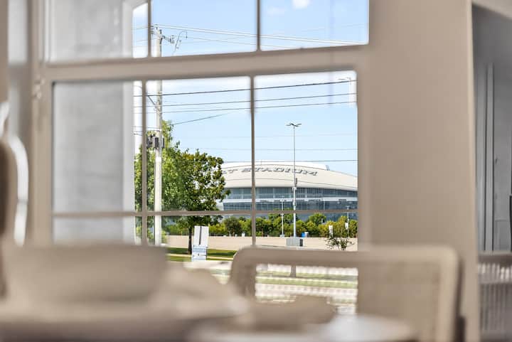 Modern 2br Walk To At&t Stadium - Arlington, TX