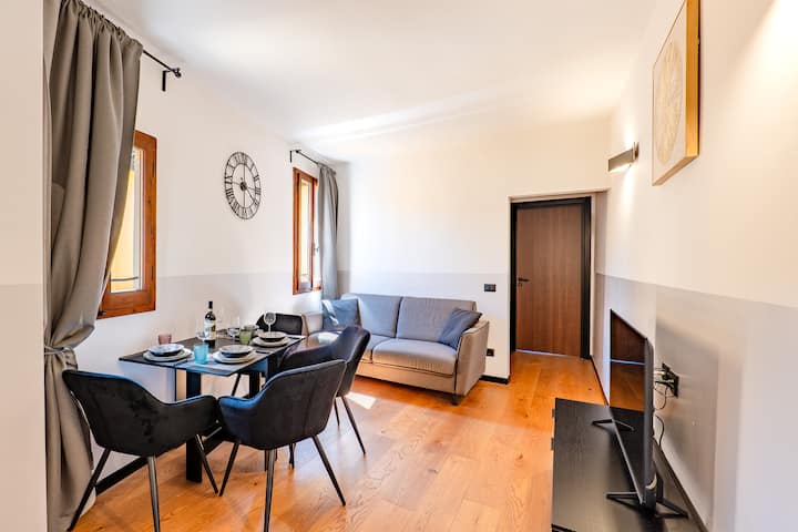 Charming Apt X4, 10 Min Ponte Vecchio, A/c & Wi-fi - Florencia