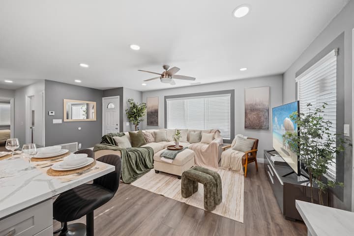 4br/3bth, King Bed, Gated Yard, Parking, Ranch - San Diego, CA