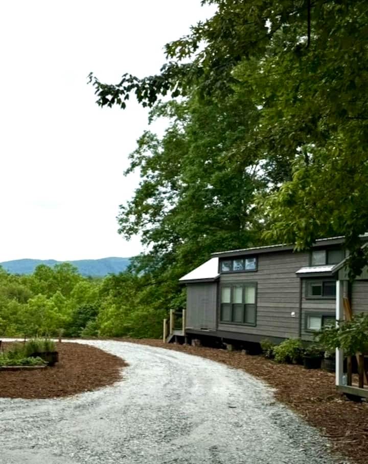 Blue Mountain Cabin *New* - Devils Fork State Park, Salem