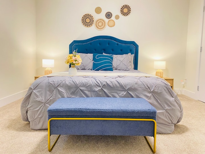 *Modern*central Location*cozy Guest Suite*sleep 4 - Edmonton, Canada