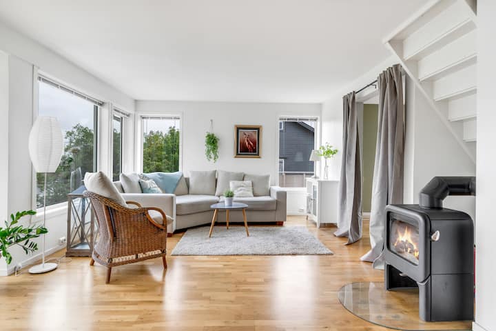Groups & Family Getway | Free Parking - Tromsø