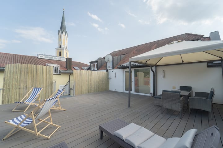 Luxomes: Penthouse | Panoramablick Altstadt-kirche - Eging am See