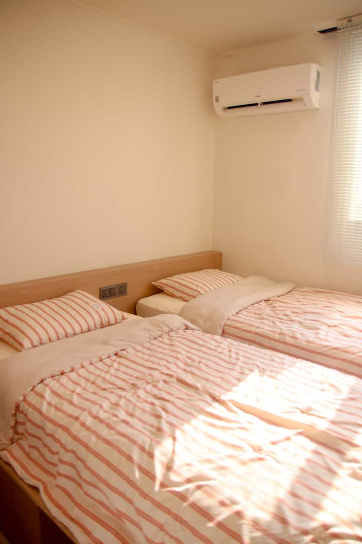 [Travel Light 307] Your Cozy Home Away - Gyeongju-si