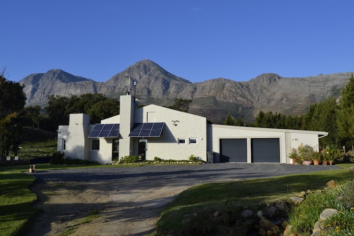 Luxury Farmstyle Living With A
Kolkol Wood Hot Tub - Grabouw