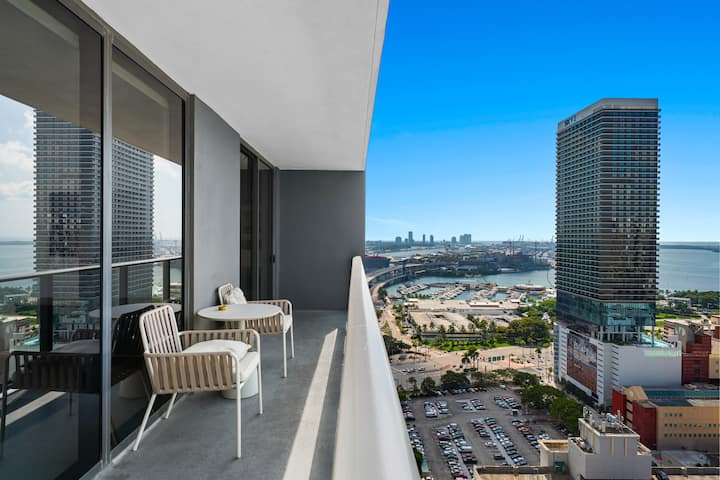 Stunning Corner Unit Hotel 601 Miami 2bd | 2ba - Miami, FL
