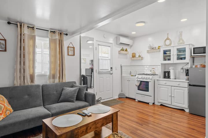 Luxury Hawthorne Suite-near Lax/sofi/spacex - Hawthorne, CA