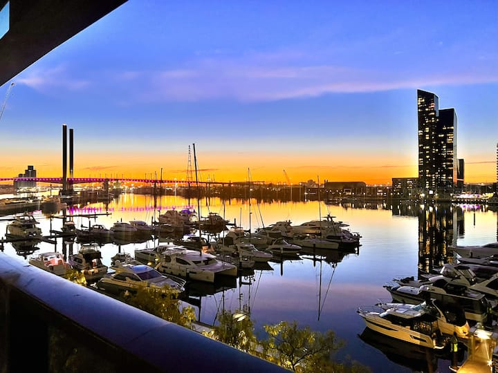 Premium Waterfront Marina Apartment - Private Room - Brooklyn