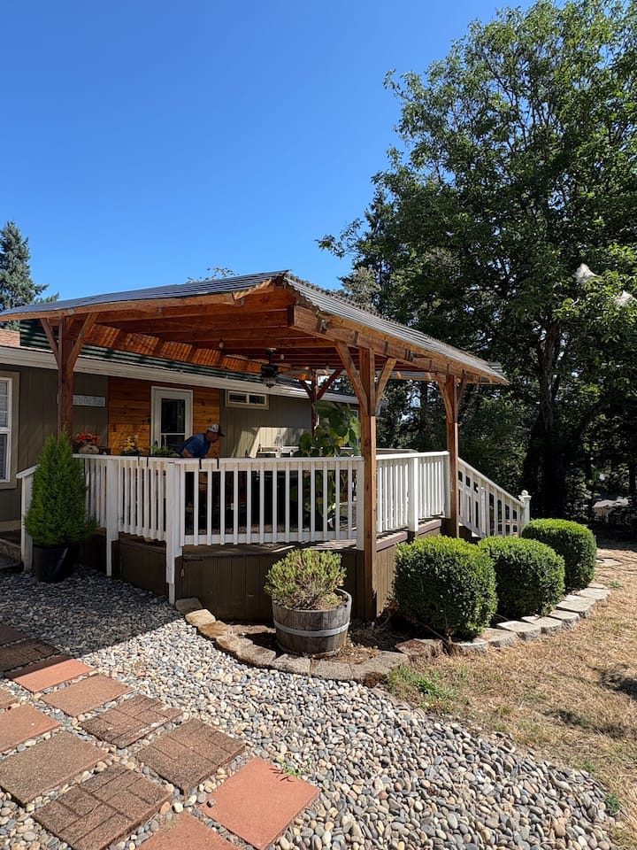 Quiet, Convenient, & Private Vancouver, Wa Home. - Vancouver, WA